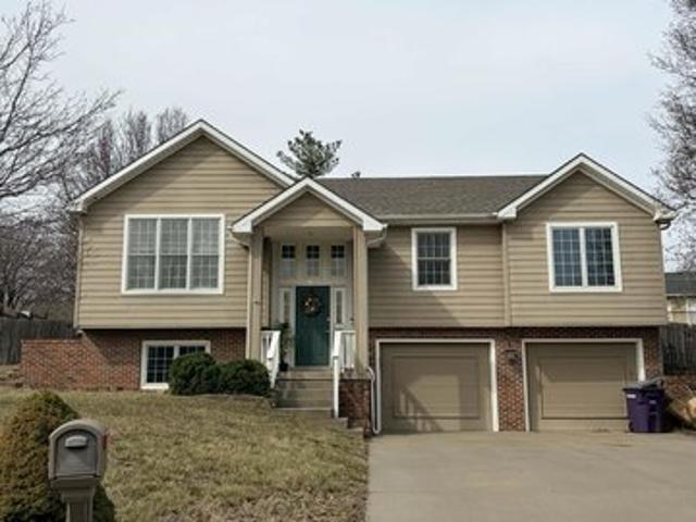 3024 Irene Cir, Manhattan, KS 66502