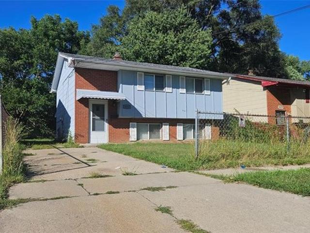3024 Raskob St, Flint, MI 48504