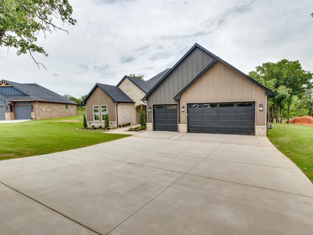 3024 Road Runner Court