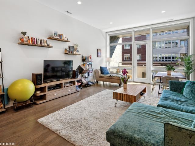 3024 W Armitage Avenue # 1
