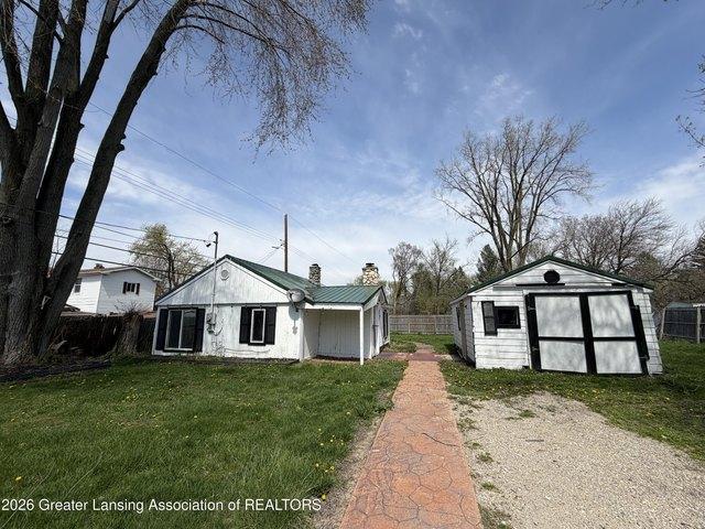 3024 W Jolly Rd, Lansing, MI 48911