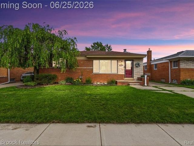 30250 Longfellow Ave, Madison Heights, MI 48071