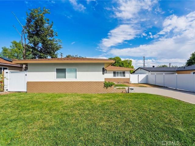 3025 N Alameda Ave, San Bernardino, CA 92404 | MLS #CV25245
