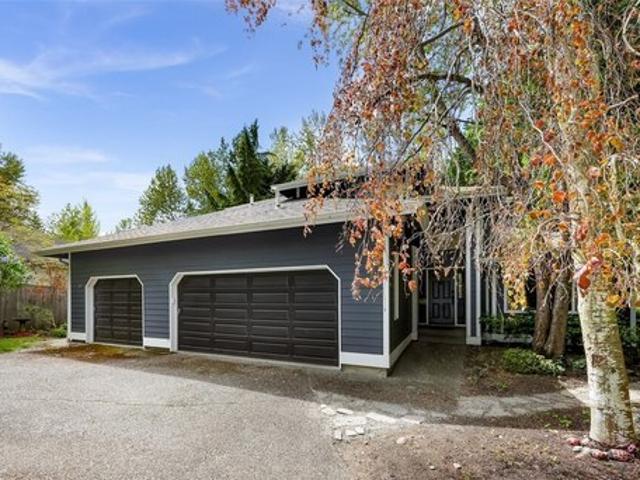 3025 Niagara St, Bellingham, WA 98226