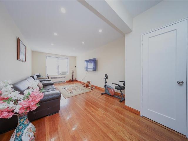 3025 Ocean Avenue # 6A