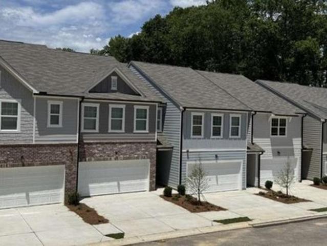 3025 Osier Cir, Douglasville, GA 30135