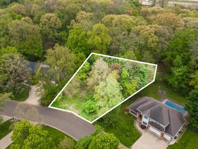 3025 Brynmawr Dr, Portage, MI 49024