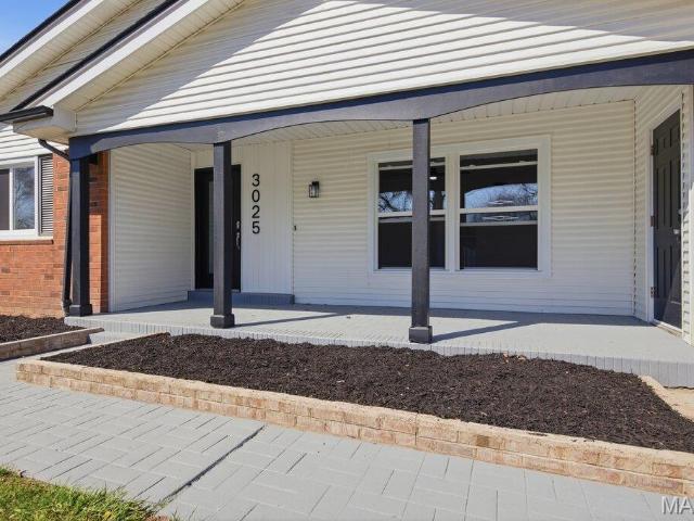 3025 Chadwick Dr, Florissant, MO 63033 | MLS #26019 | Compass