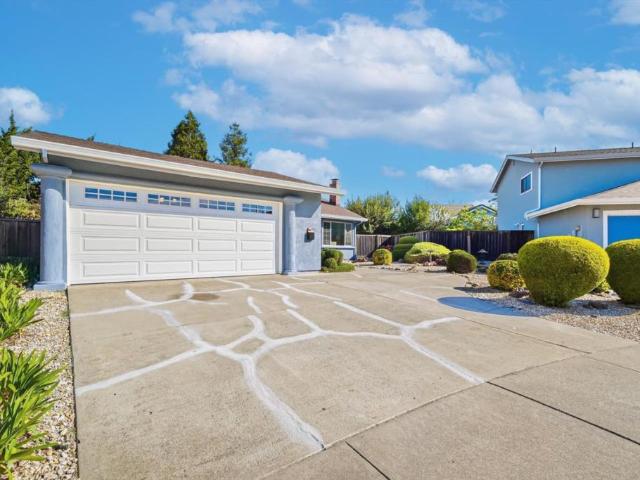 3025 Dickens Court