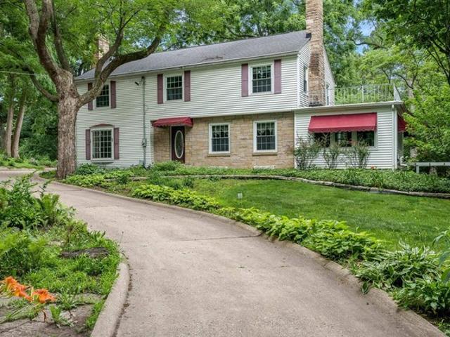 3025 E State St, Rockford, IL 61108