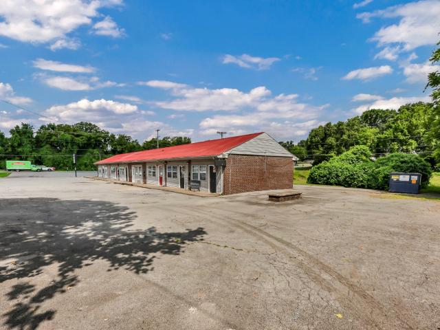 3025 Fort Campbell Blvd, Clarksville, TN 37042 | MLS #3288