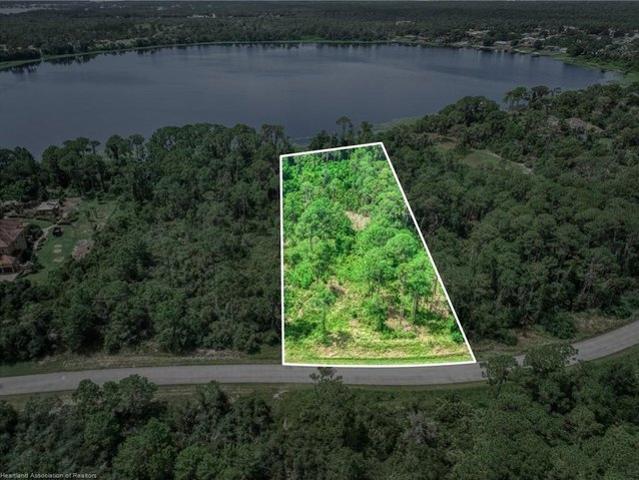 3025 Hawks Landing Cir, Sebring, FL 33875
