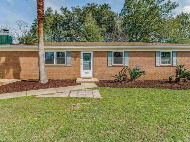 3025 Panama Dr, Pensacola, FL 32526
