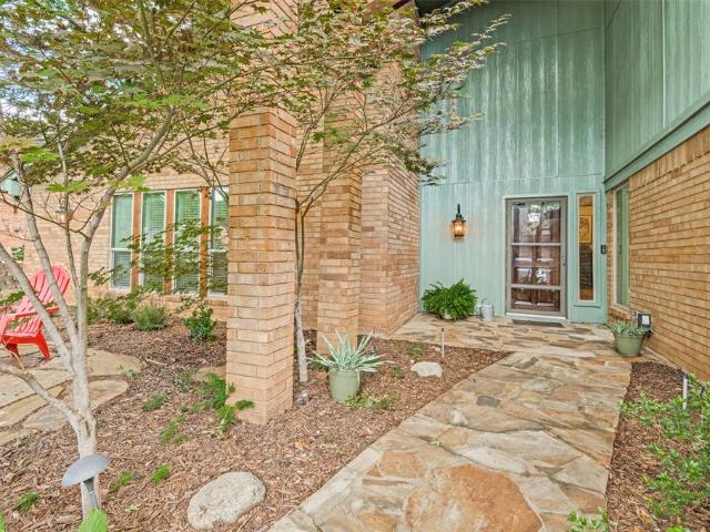 3025 Pecan Circle