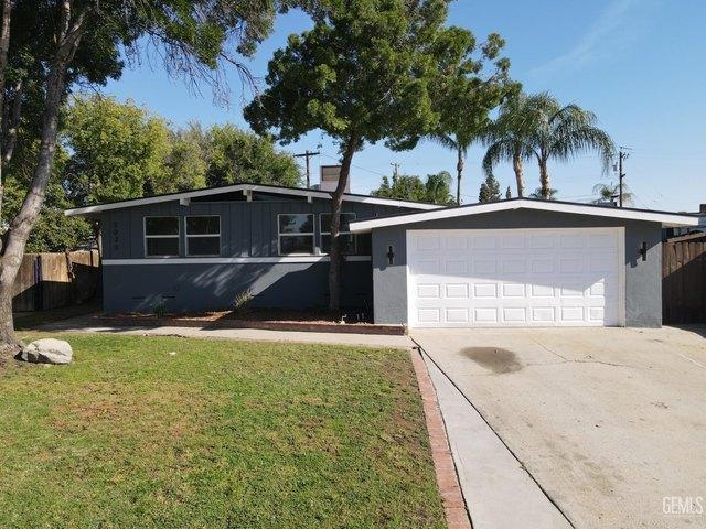 3025 Peerless Ave, Bakersfield, CA 93308