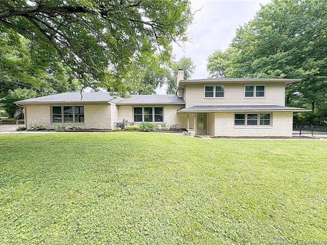 3025 Seminole Dr, Jeffersonville, IN 47130
