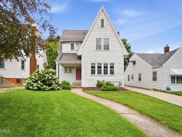 3025 Sherbrooke Rd, Toledo, OH 43606
