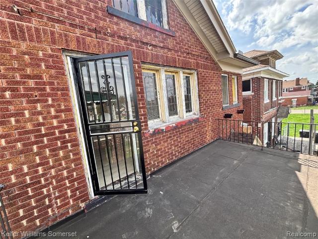 3025 Tuxedo Street