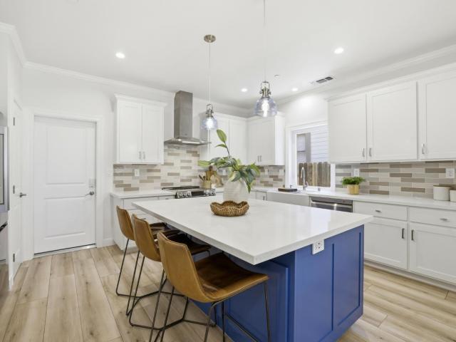3025 7th Ave, Sacramento, CA 95817 | MLS #226026 | Compass