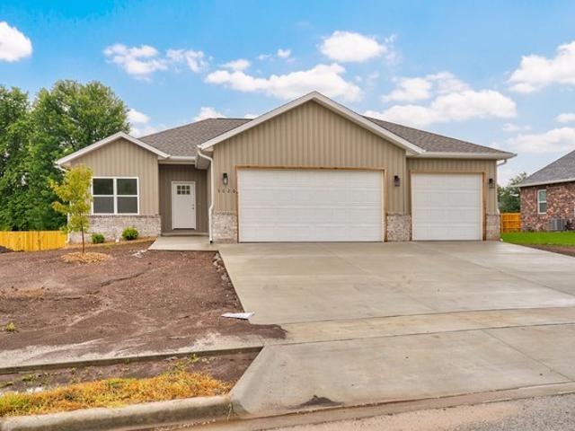 3026 Bradford St E, Republic, MO 65738