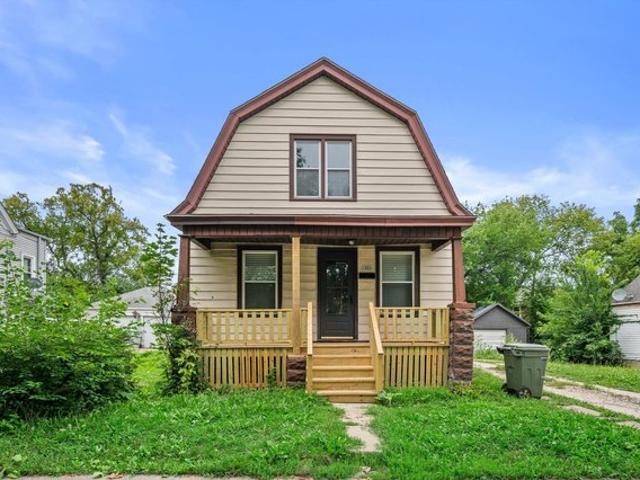 3026 W Eggert Pl, Milwaukee, WI 53209