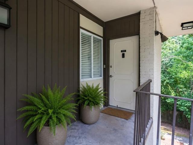 3027 Massey Rd Apt C, Vestavia Hills, AL 35216