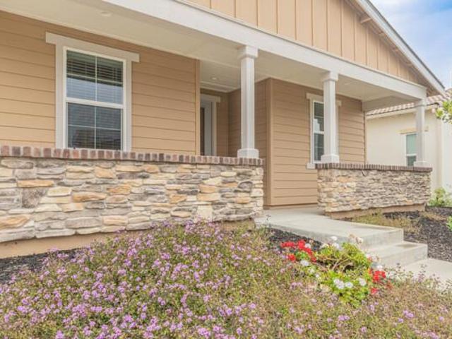 3027 Andesite Drive