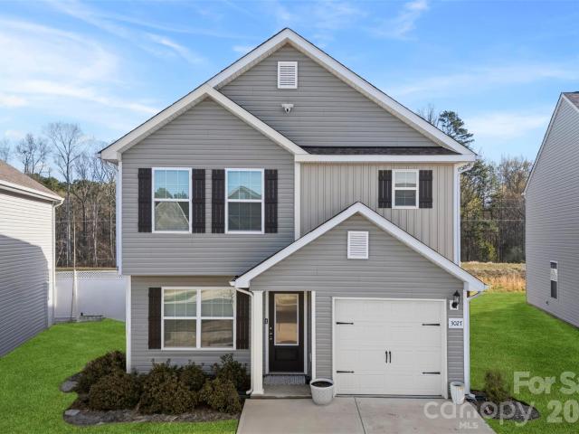 3027 Crescent Lake Ln, Charlotte, NC 28214 | MLS #4359 | Compass