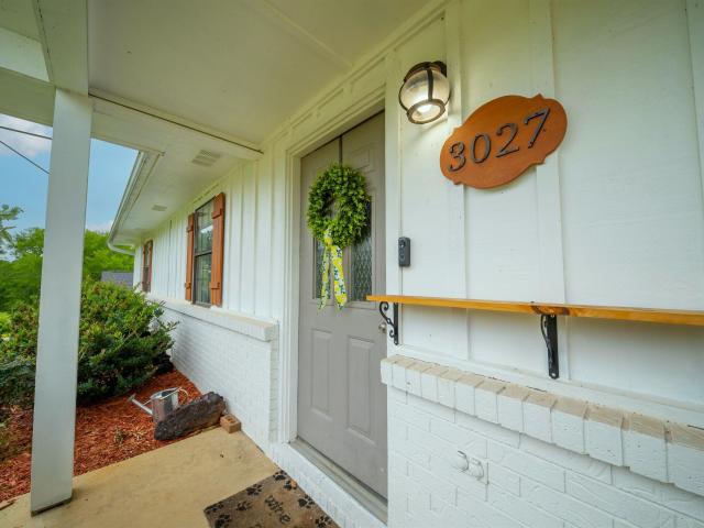 3027 Huron Street
