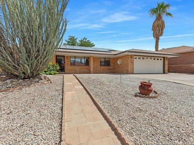 3027 Los Robles, Alamogordo, NM 88310