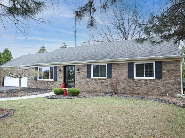 3027 Storybook Dr