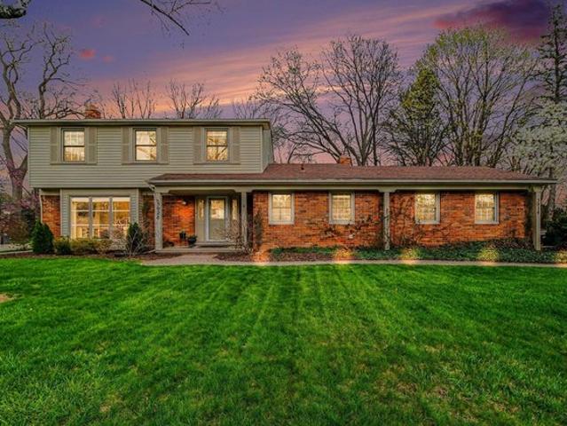 3028 Caswell Dr, Troy, MI 48084