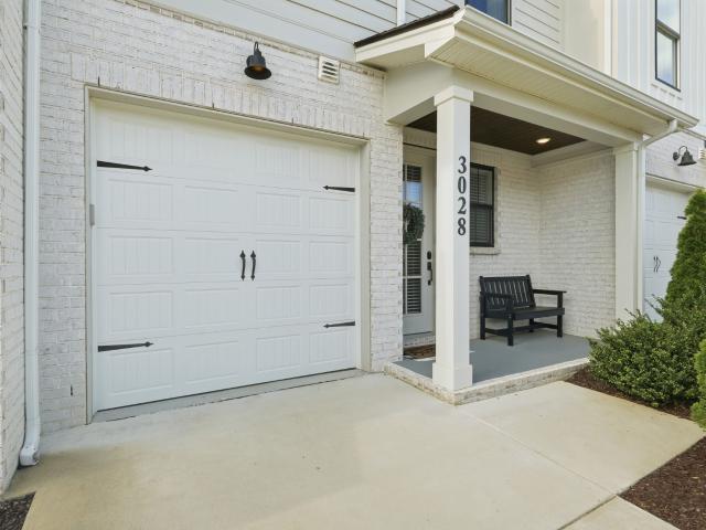 3028 Inman Dr