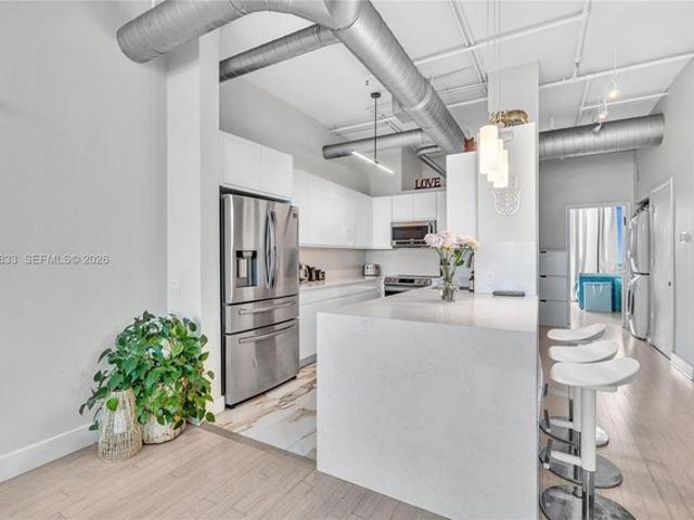 3029 NE 188th St Apt 721, Aventura, FL 33180