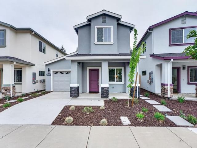 3029 Belharbour Dr, Modesto, CA 95355