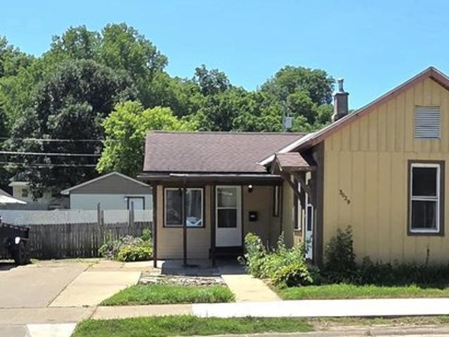 3029 Central Ave, Dubuque, IA 52001