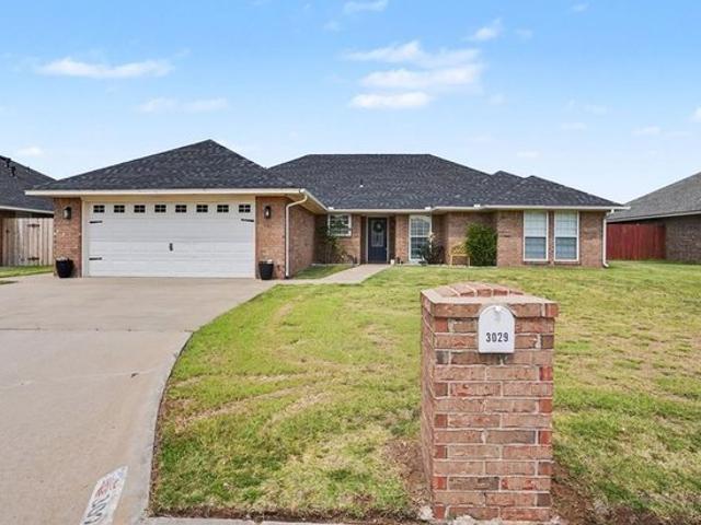 3029 White Tail Dr, Altus, OK 73521