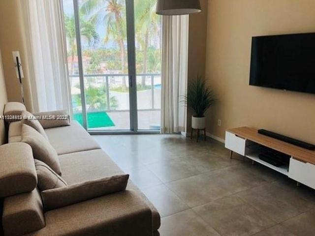 3029 188th St NE #420, Aventura, FL 33180