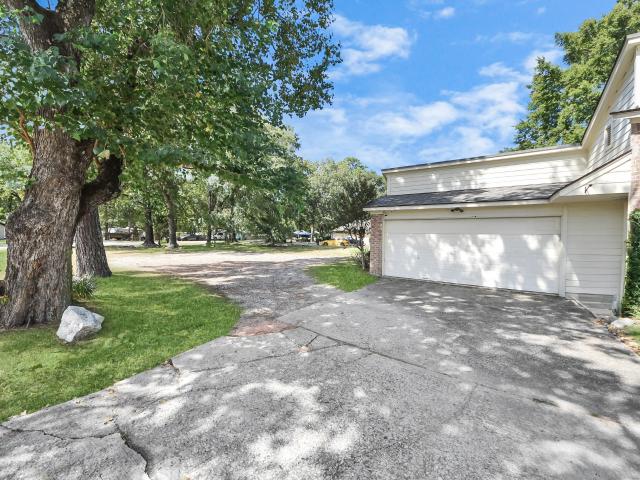 30202 E Geneva Drive