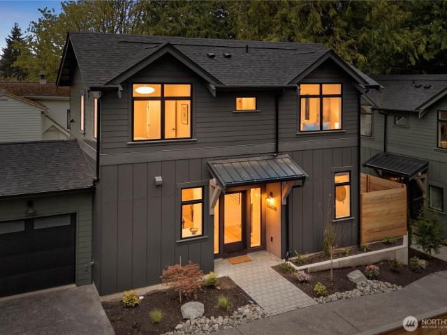 3020 NE 95th St, Unit B, Seattle, WA 98115 | MLS #2513