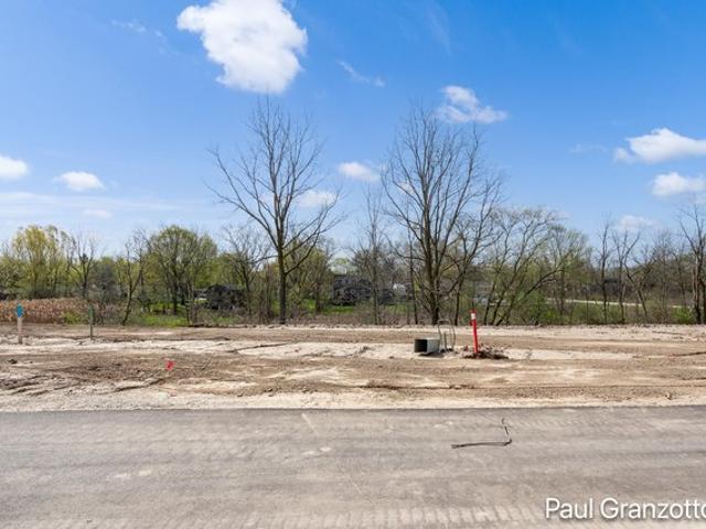 3020 Audubon Ave SE, Kentwood, MI 49512