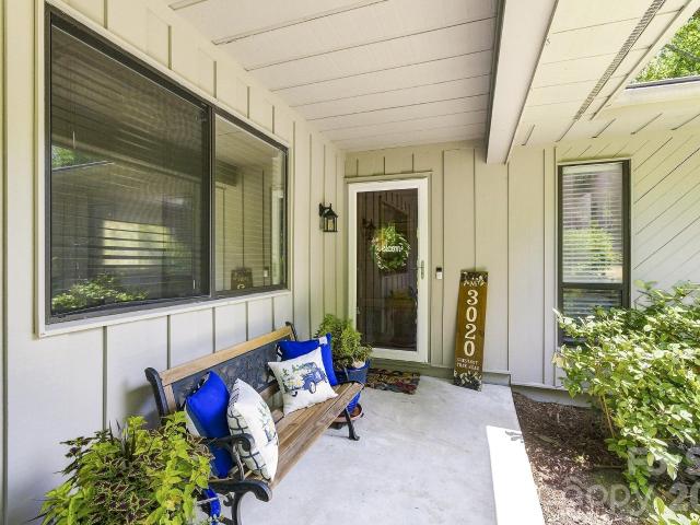 3020 Chestnut Tree Road