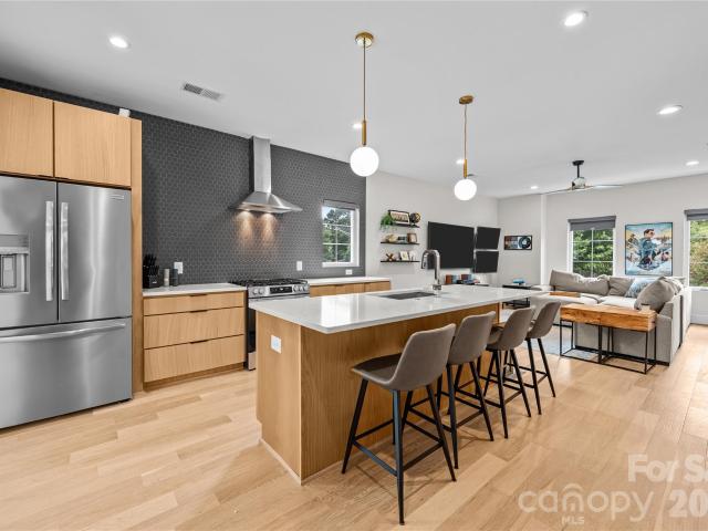 3020 Cobbs Hill Road