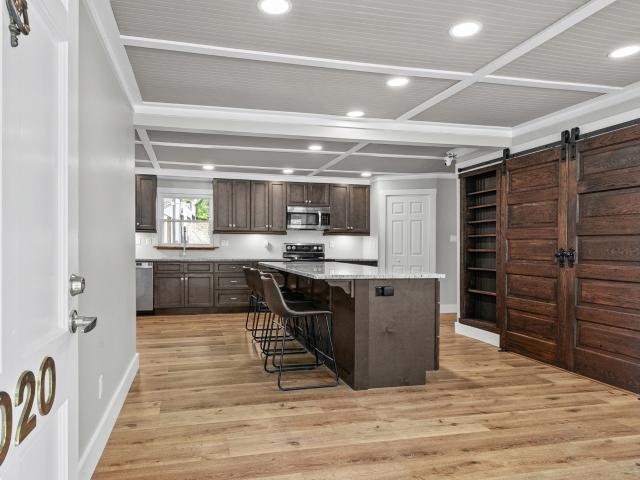 3020 Elinor Dr