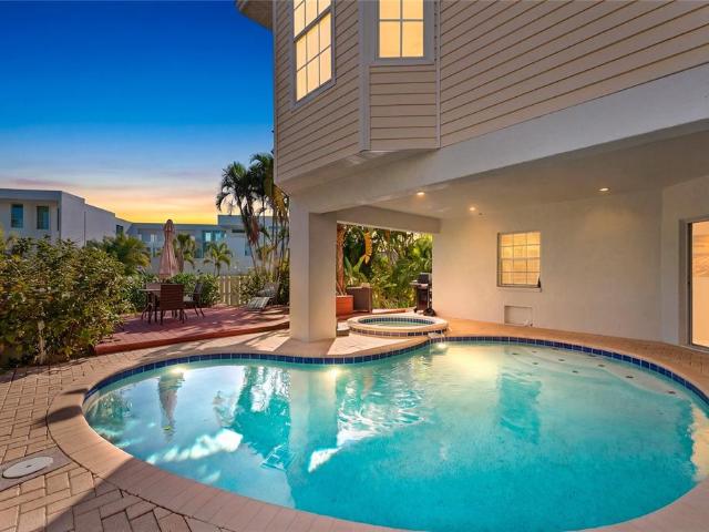 3020 Gulf of Mexico Dr, Unit 2, Longboat Key, FL 34228 | MLS #A4689 | Compass
