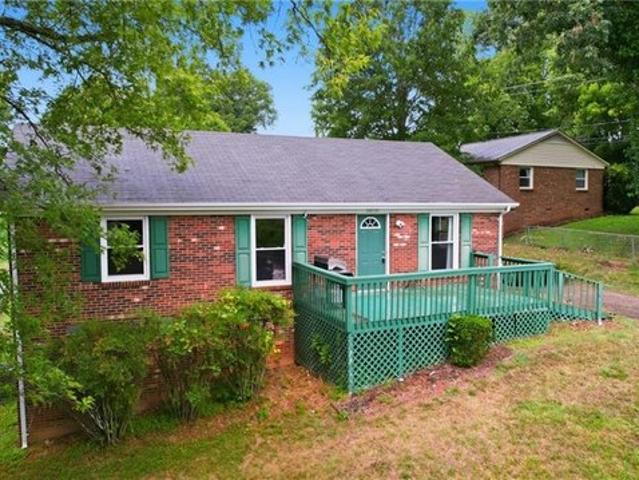 3020 Pearson St, North Wilkesboro, NC 28659