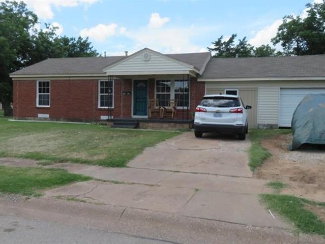 3020 Pool St, Wichita Falls, TX 76308