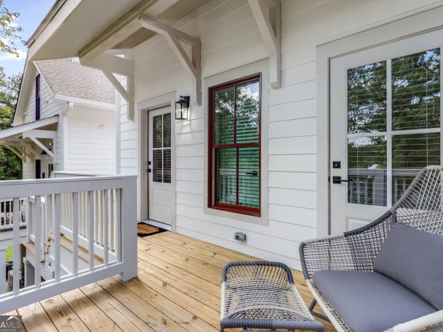 3020 state street furnished/utilities