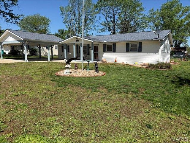 3020 Sycamore St, Cuba, MO 65453