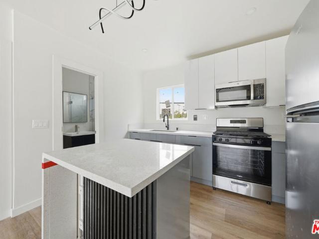 3020 W 12th Street 3026